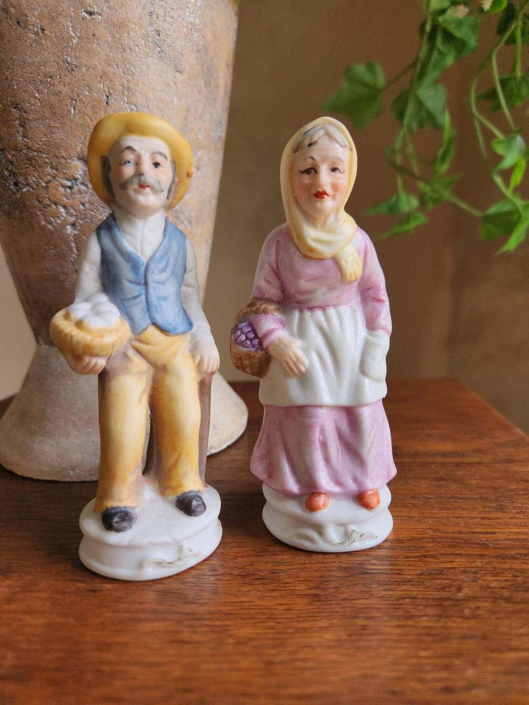 Small Grandma and Grandpa Figurines Vintage UCGC Ceramic Grandparents 4 ...