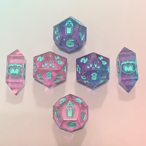 Video Game Themed Resin Dice Set for Dungeons and Dragons (DND, D&D ...