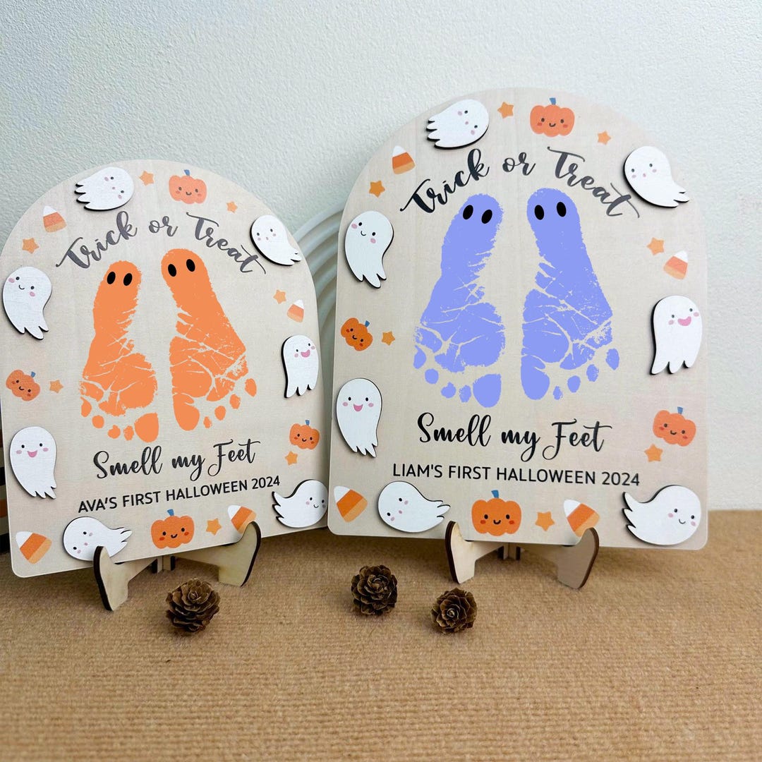 Personalized Trick or Treat Smell My Feet Sign, Custom DIY Halloween ...