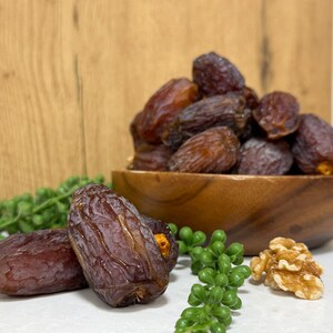 Medjool Dates From Palestine -jericho - Etsy