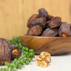Medjool Dates From Palestine -jericho - Etsy