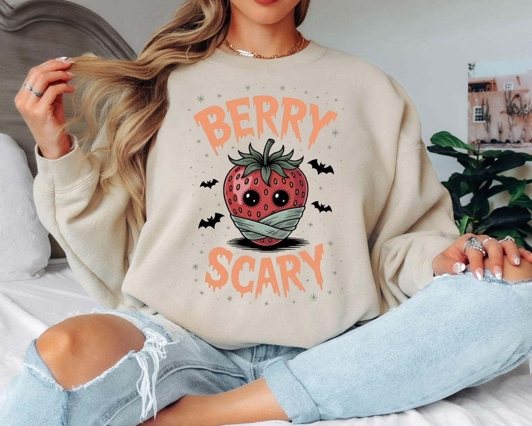 Strawberry Ghost Halloween, Scary Berry, Strawberry Halloween ...