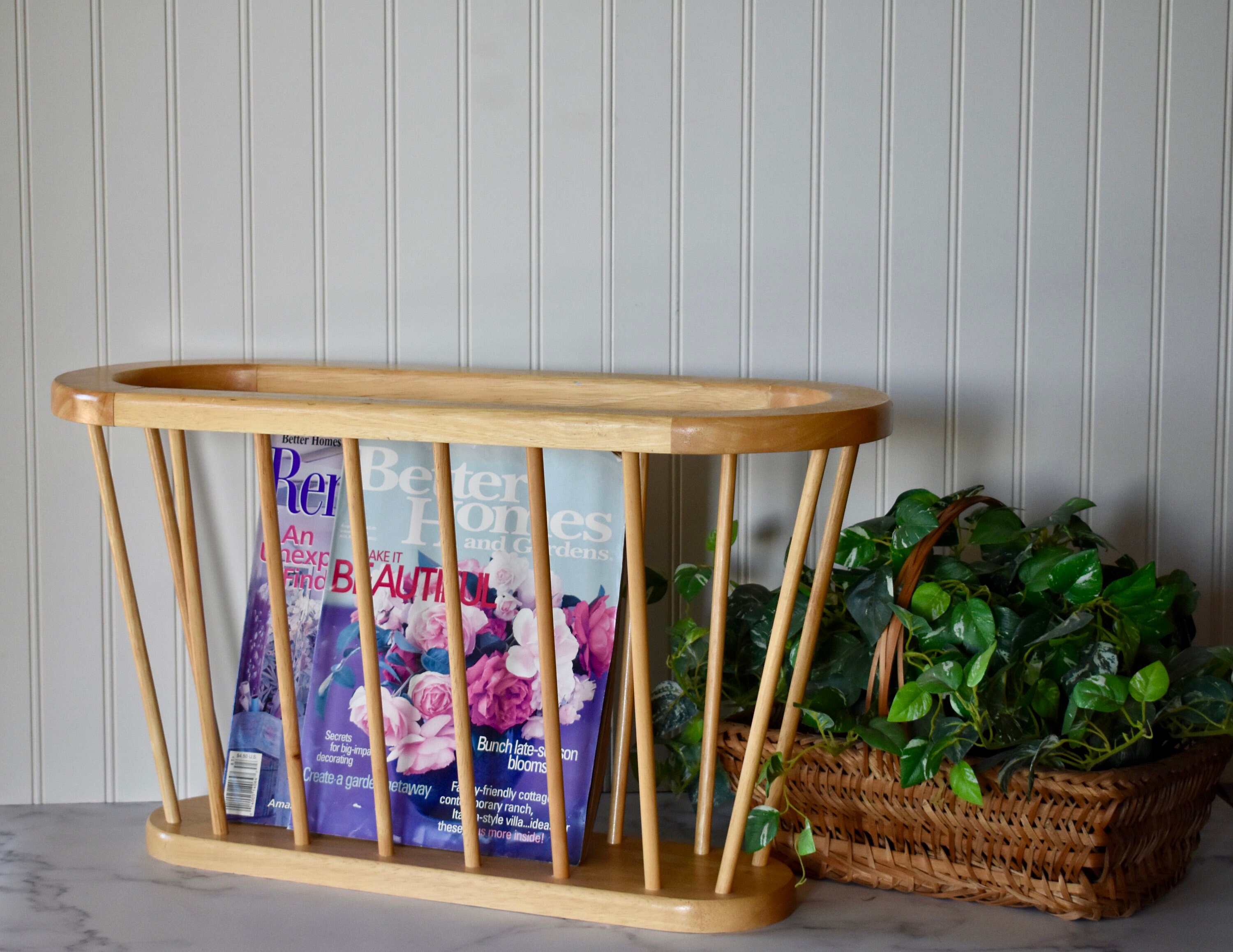 Vintage Mid-century Modern Magazine Rack Holder With Spindles - Etsy