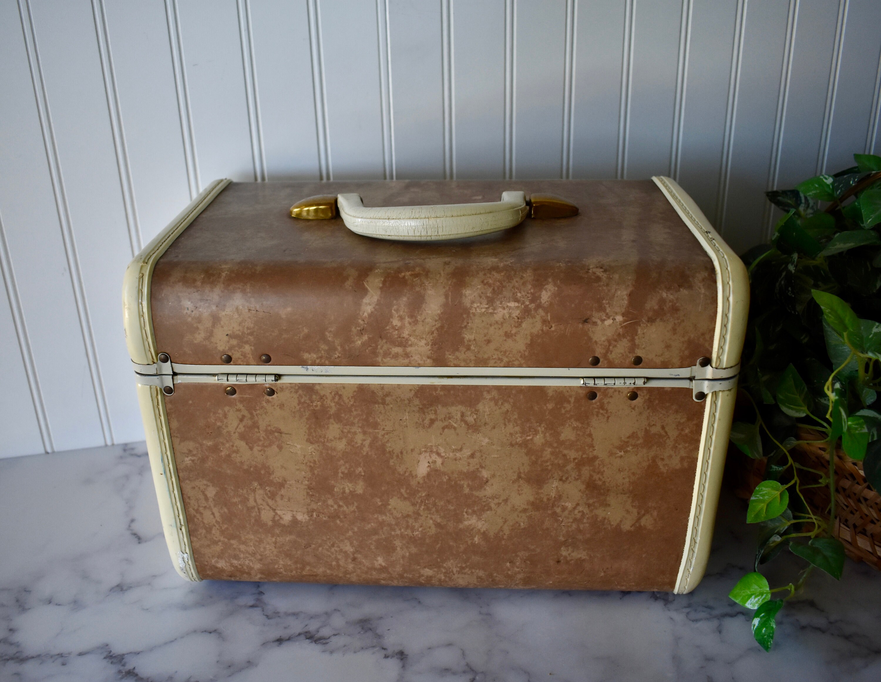 Vintage Samsonite Train Case Two Tone Tan and Beige, Shwayder Bros ...