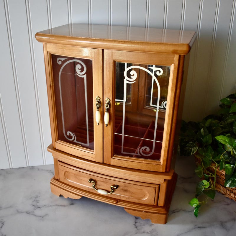 Jewelry Carousel - Etsy