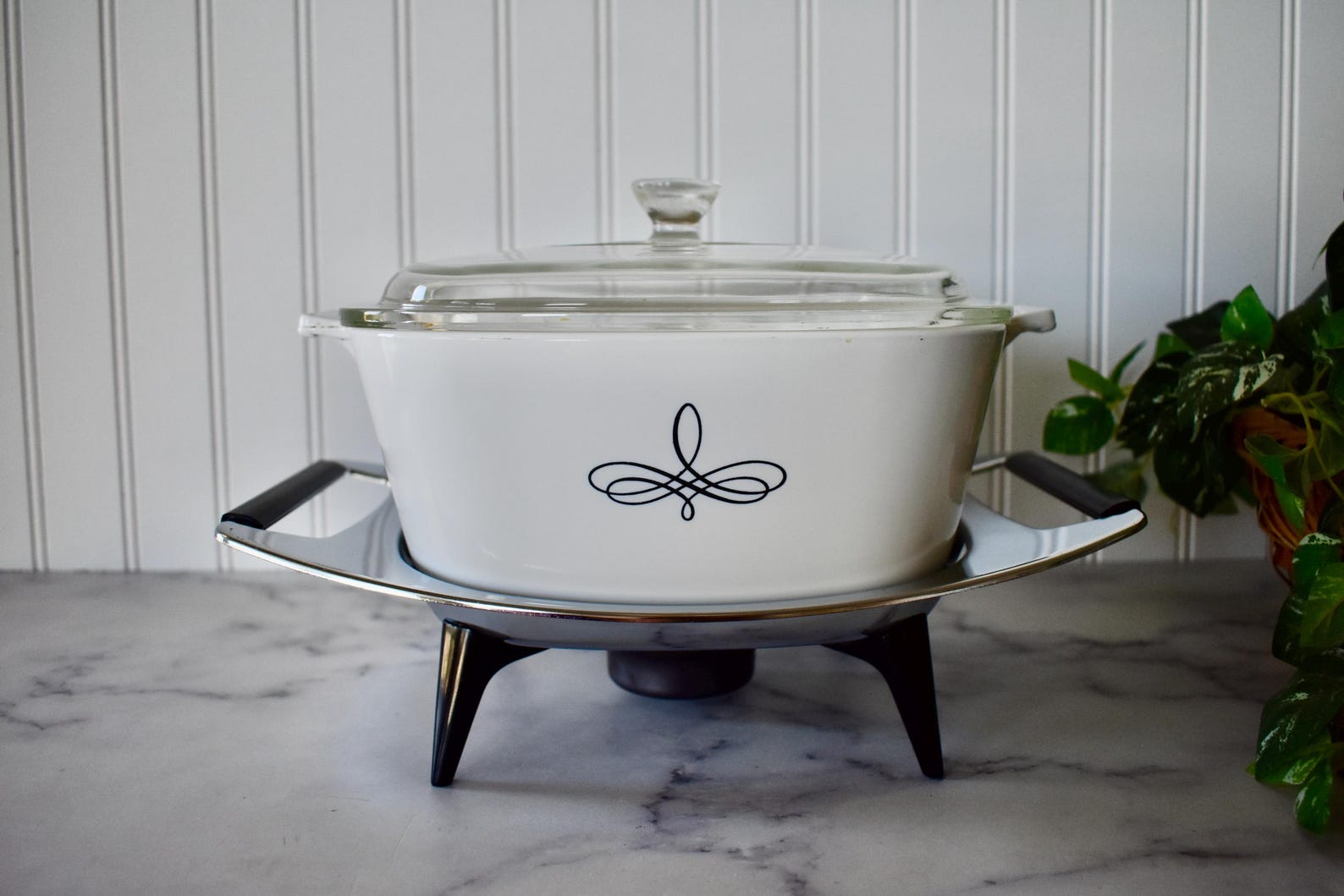 Vintage Corning Ware Black Trefoil 2.5 Qt Casserole Dish and Glass Lid ...