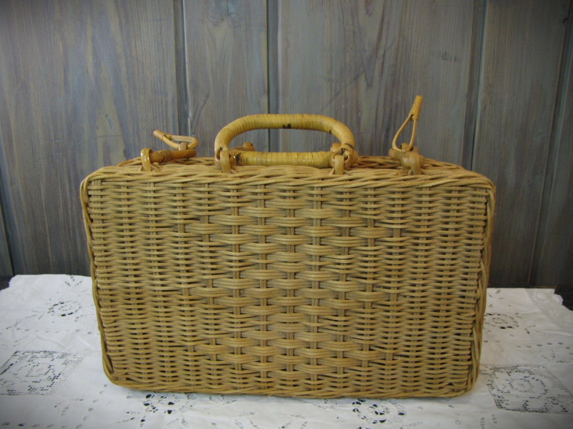 Small Vintage Wicker Suitcase, 70s Wicker Bag, Boho Chick Storage ...