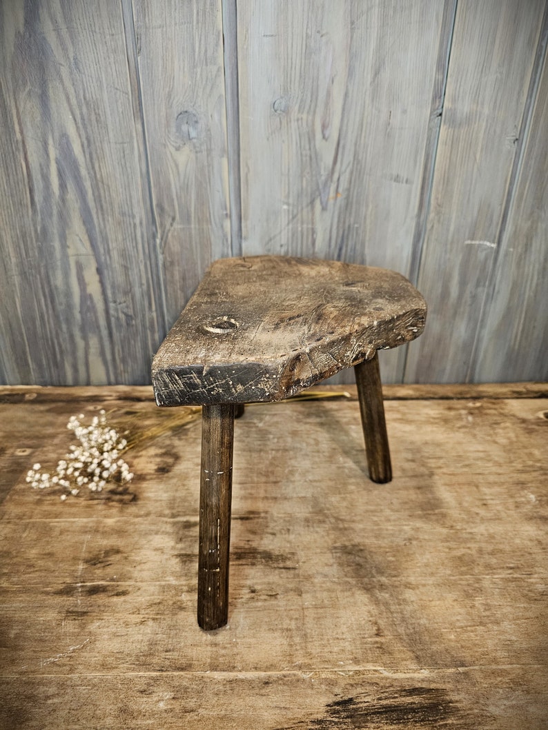 Primitive Wooden Milking Stool 3 Legged Small Farmers Stool Rustic Wabi ...