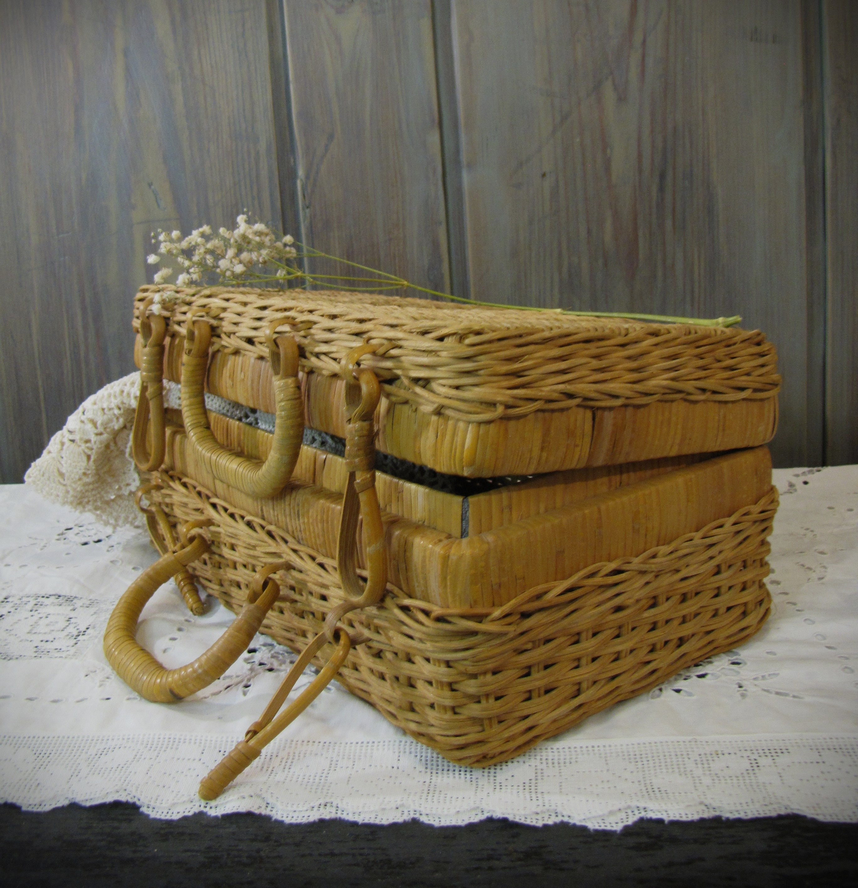 Small Vintage Wicker Suitcase, 70s Wicker Bag, Boho Chick Storage ...