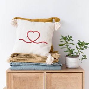 Script Heart Embroidery Design, One Line Art Embroidery Pattern, Heart ...