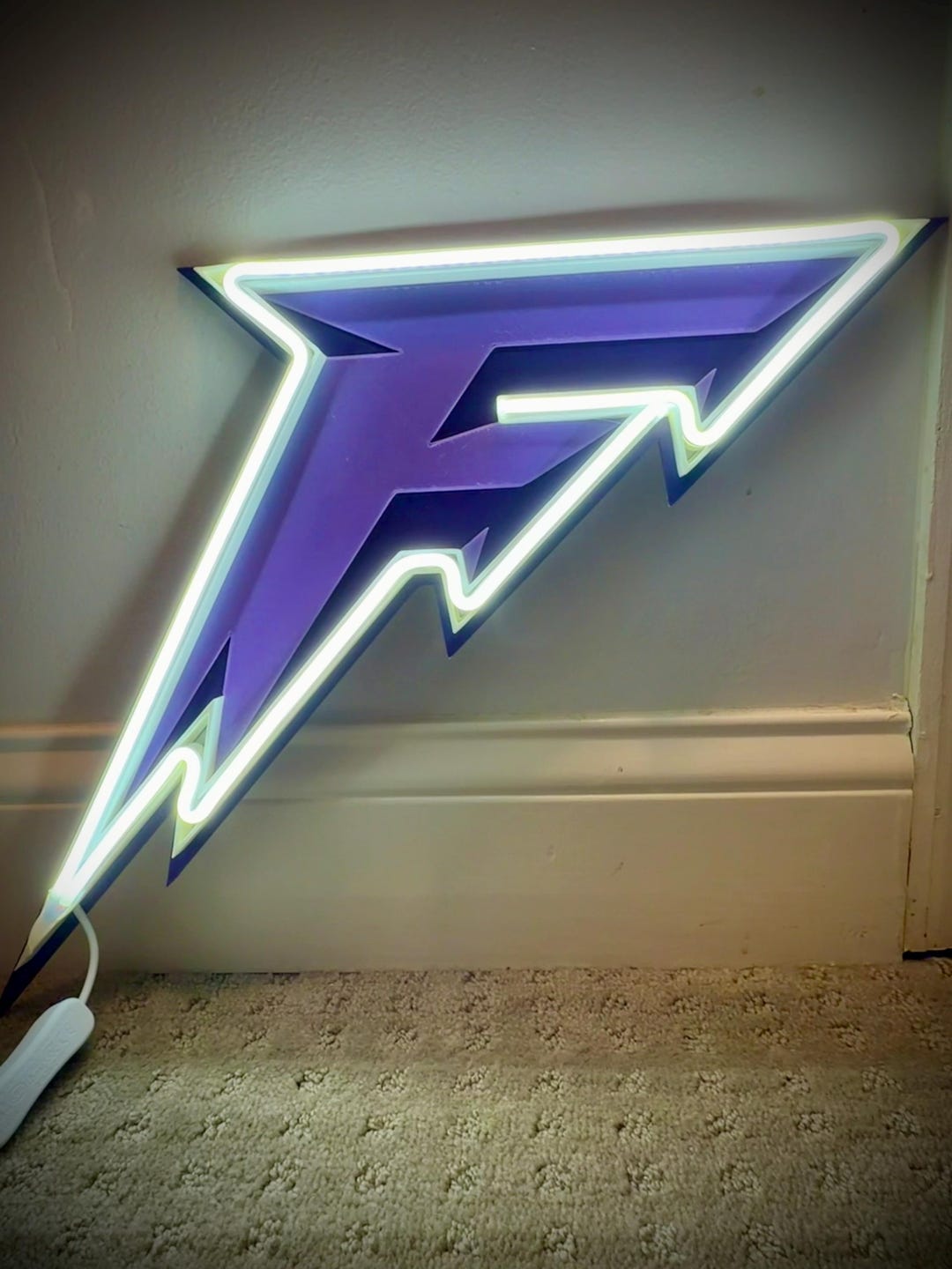 Minnesota “frost” LED Neon Sign – Purple & White Hockey Wall Decor ...