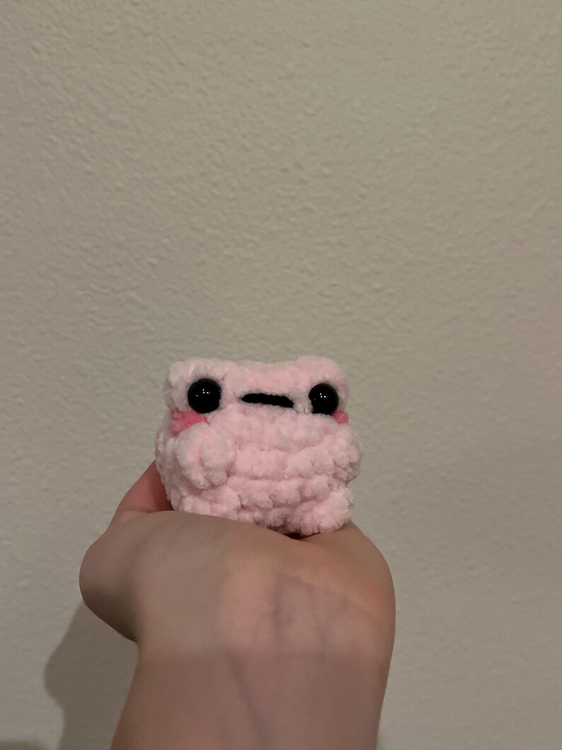 Crochet Mini Frog Plush, Fluffy Amigurumi Pocket Frog - Etsy