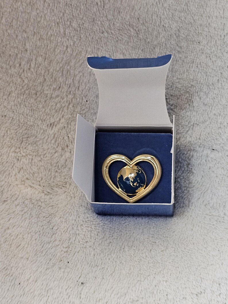 Vintage Gold Avon Heart Around the World Pin in Box - Etsy