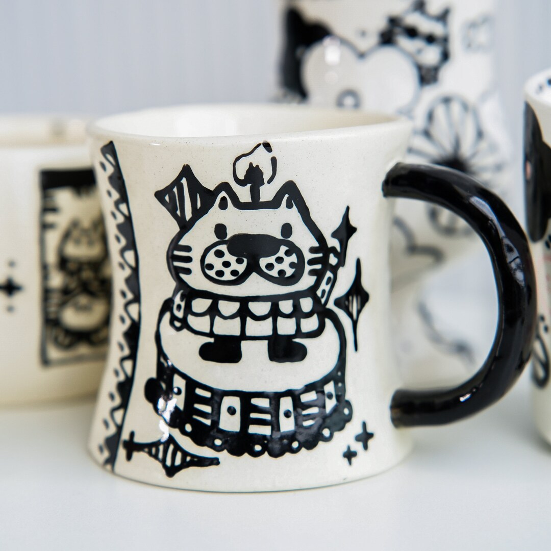 Retro Comic Cat Ceramic Coffee Mug Sand Timer Shaped Hand-painted Cup ...