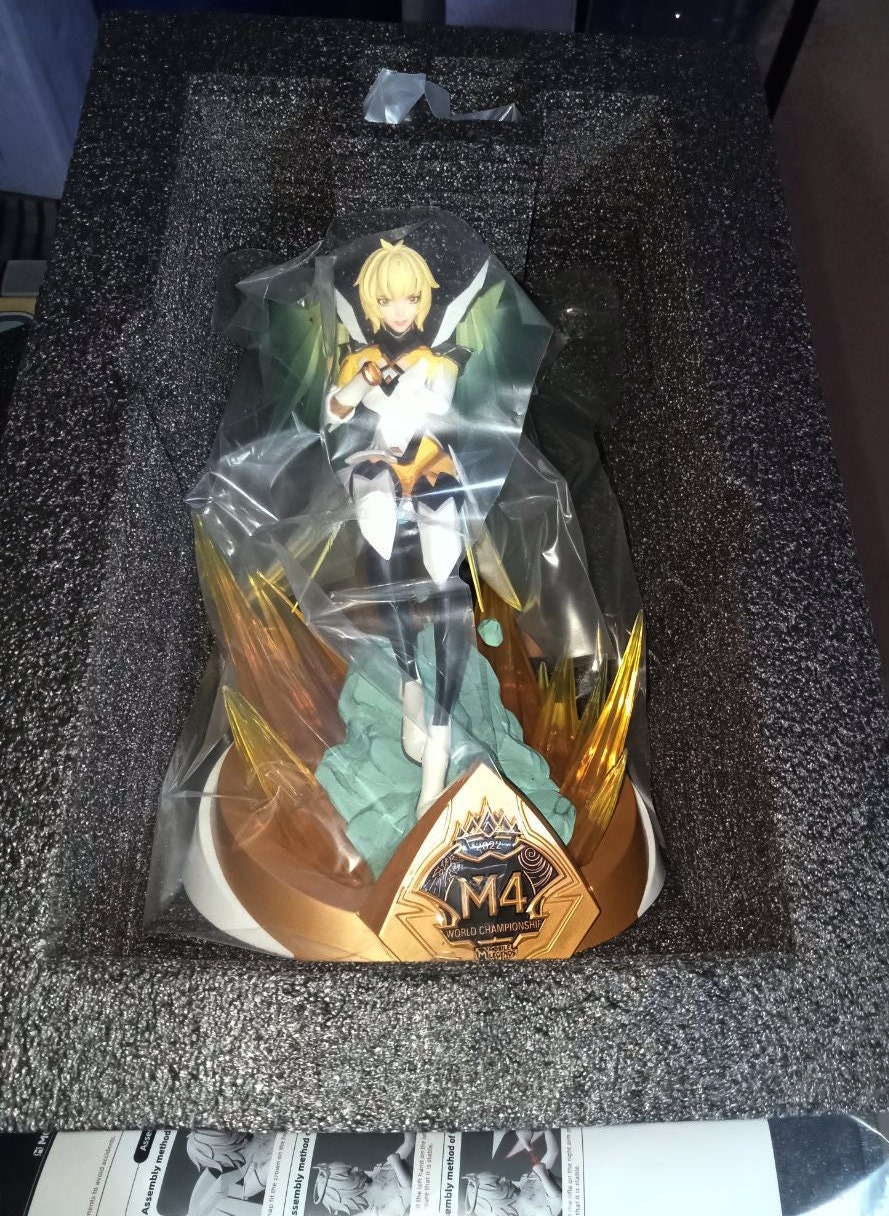 Mobile Legends M4 Beatrix Stellar Brilliance Statue Figurine | Limited ...