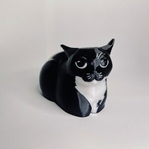 Maxwell the Cat Figurine - Etsy
