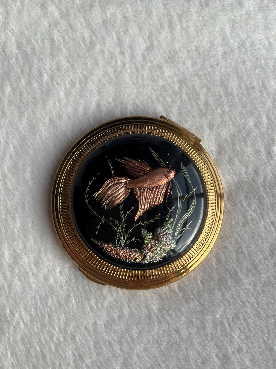 Super Rare Vintage Kigu of London Fish Lucite Mirror and Powder Compact ...