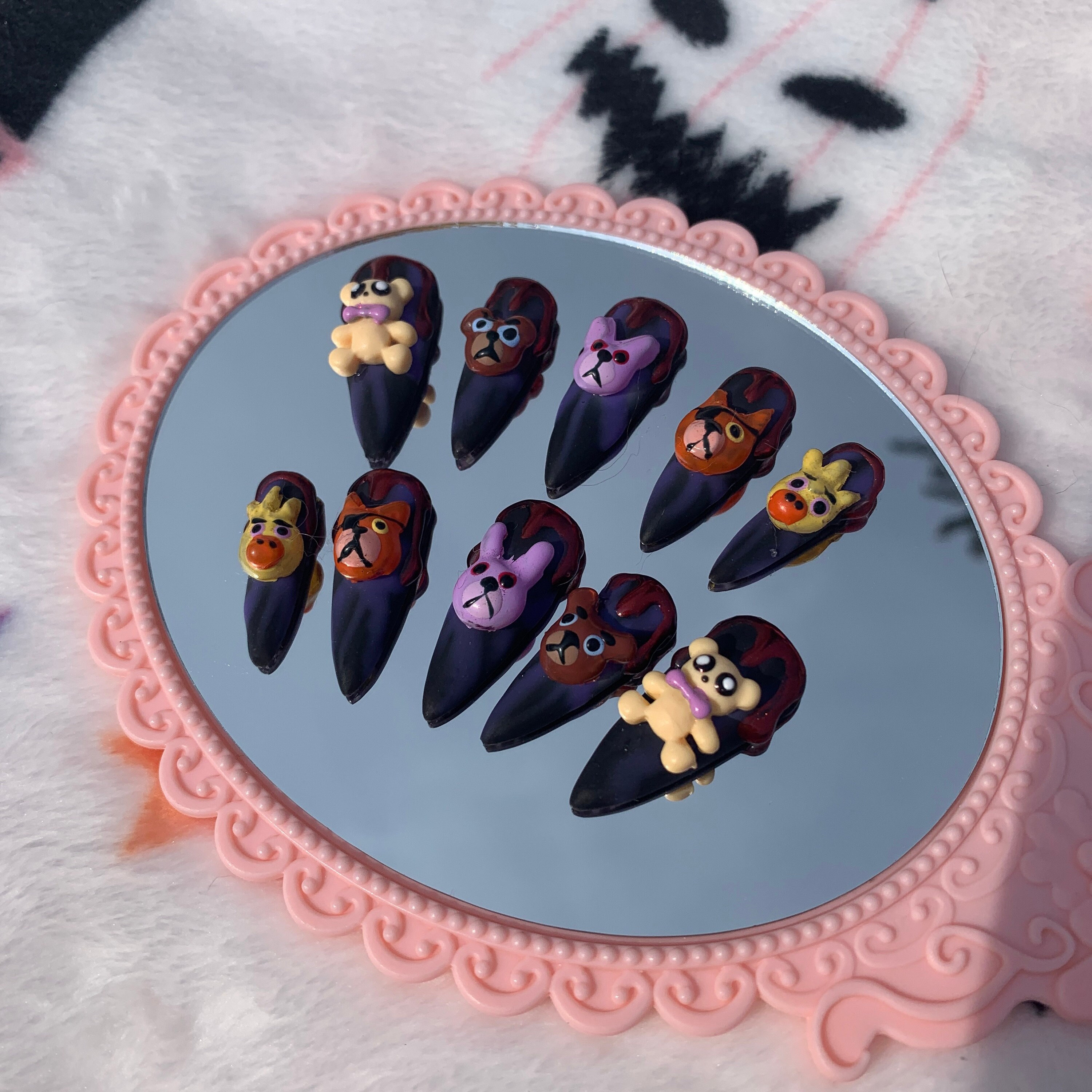 Night at the Pizzeria | FNAF Press on Nails, Five Nights at Freddy's ...