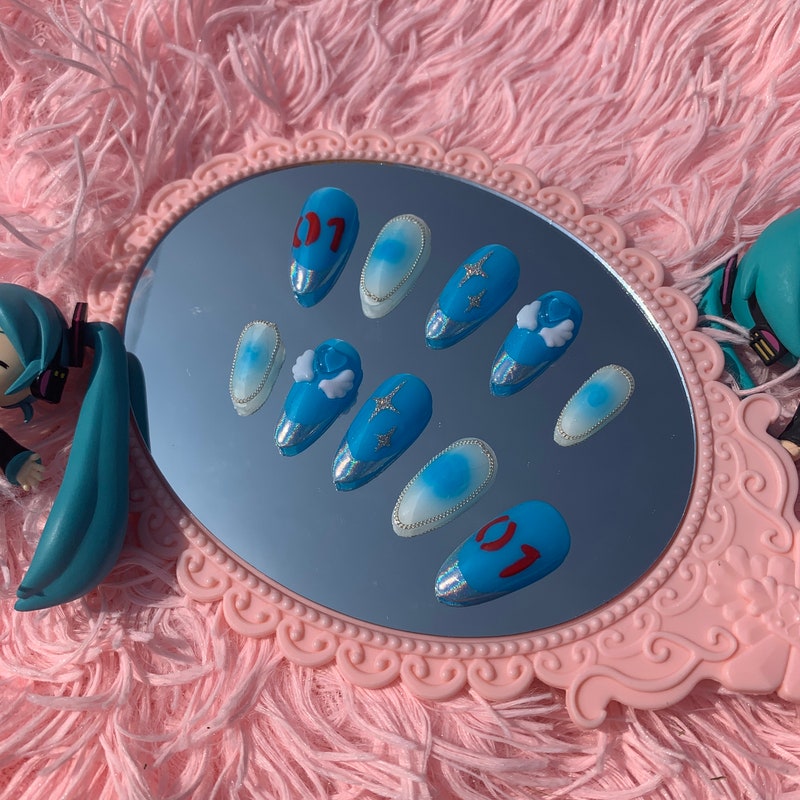 Fake Hatsune Miku - Etsy