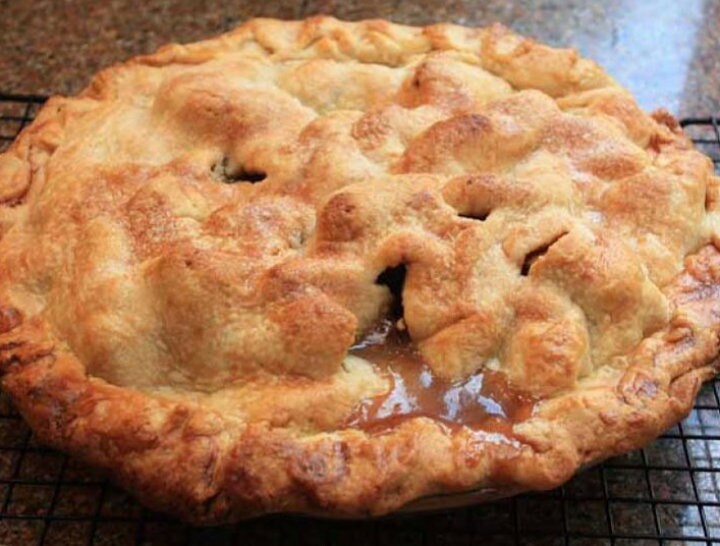 America's Two Favorite Pies Apple Pie and Cherry Pie - Etsy