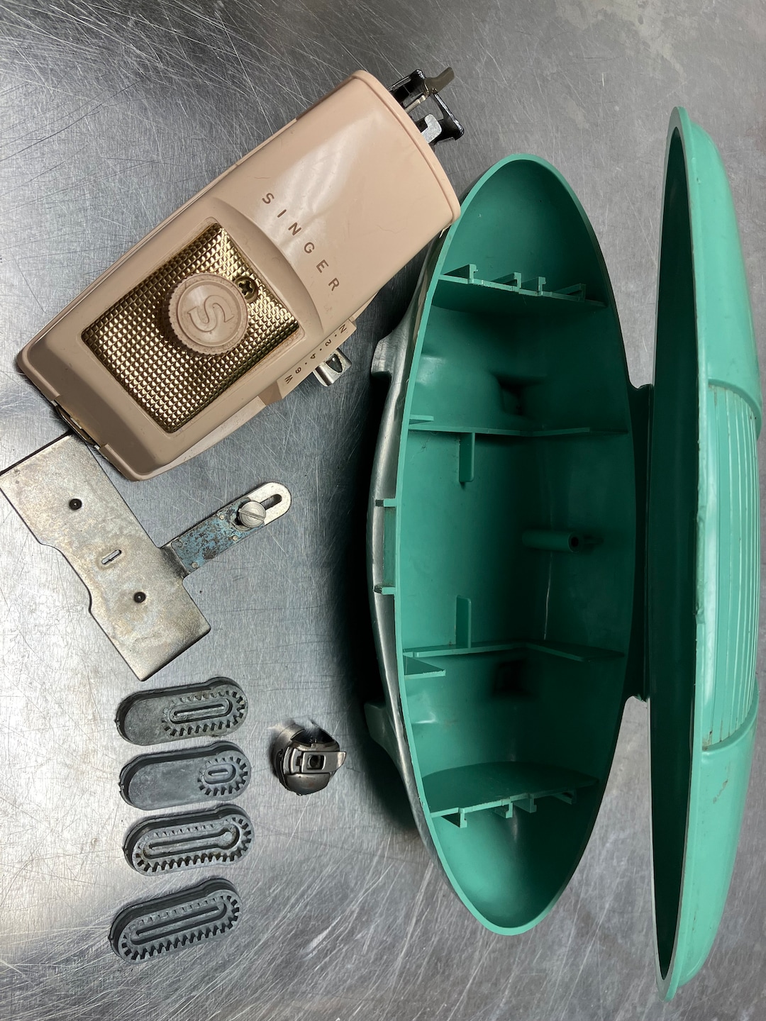 Singer Vintage Portable Button Sewing Machine - Etsy