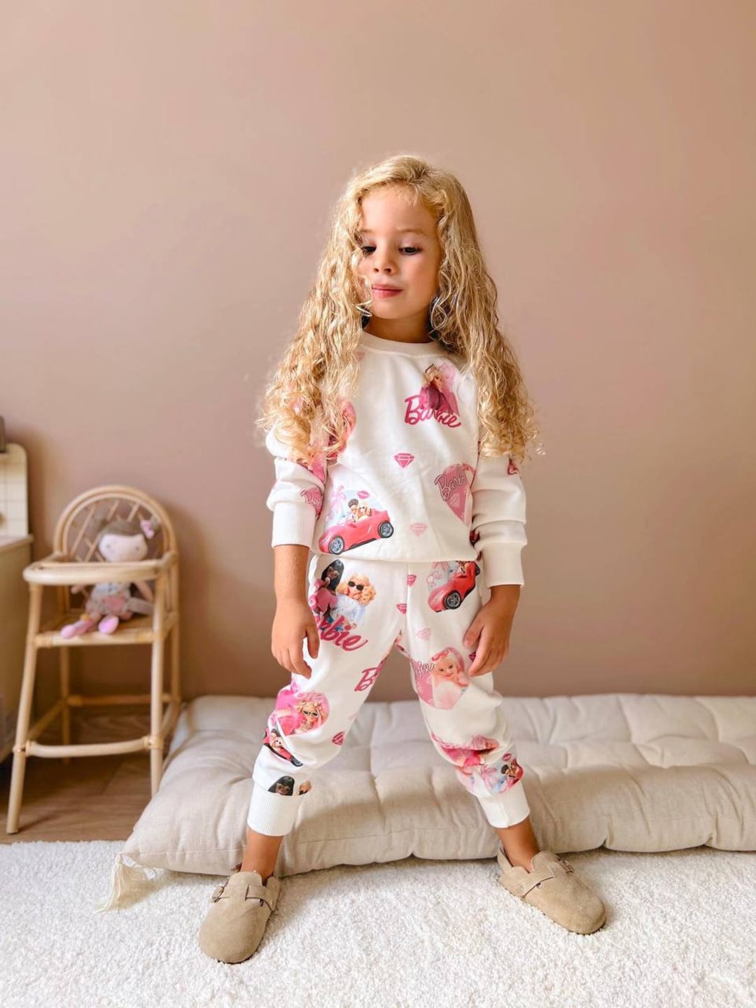 Barbie Dreams: Stylish Kids Fashion Sweatsuit for Girls Trendy Kids ...
