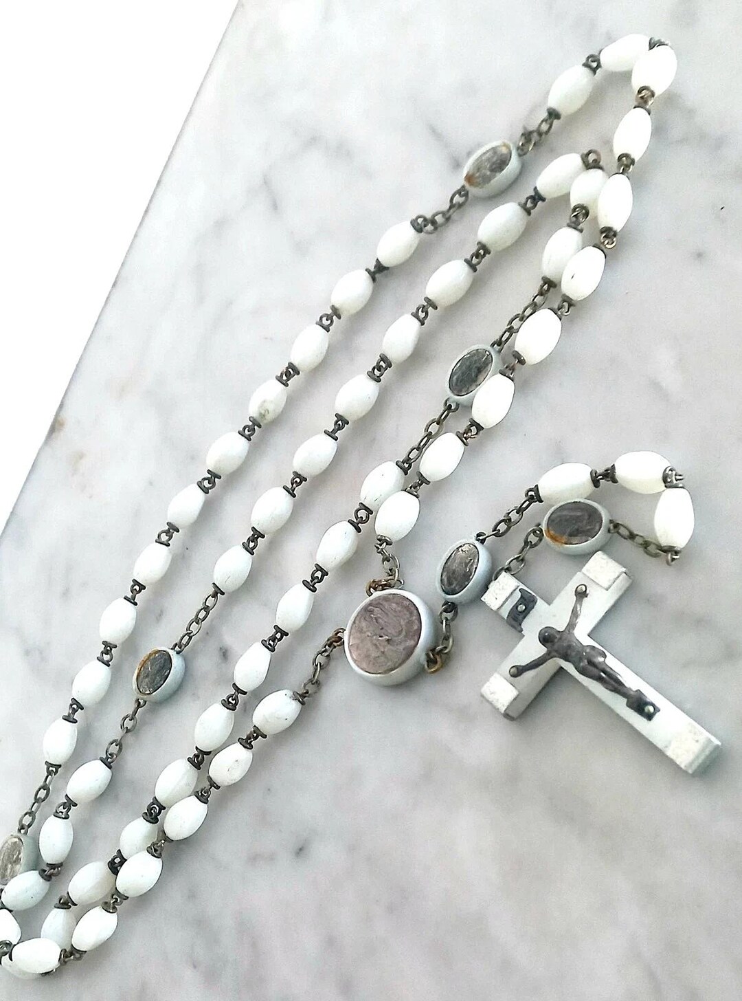 Praying ROSARY Necklace in Acrylic Beads With Reliquary Relic Water of ...