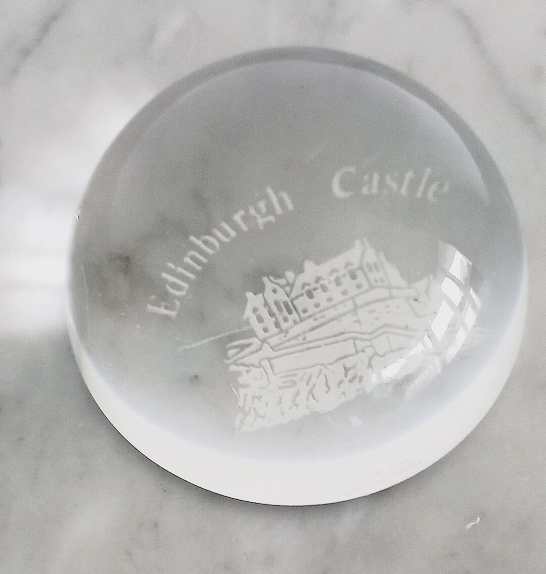 EDINBURGH CASTLE Crystal Paper Weight Paperweight With Edinburgh Castle ...