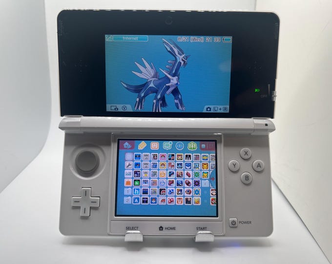 Nintendo 3DS Ice White 64GB Fully Loaded Pokemon Bank ALL Pokemon Games ...