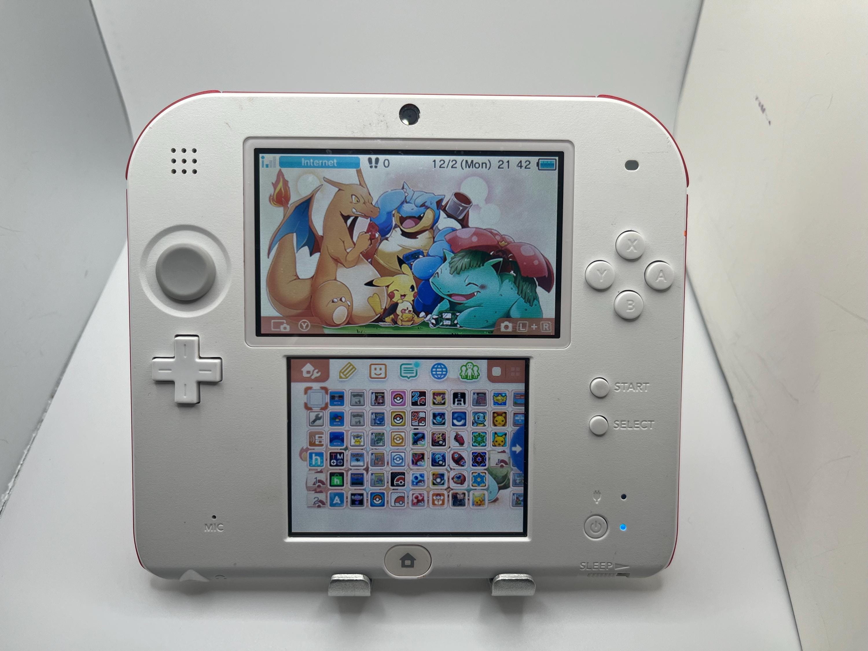 Nintendo 2DS White Red 64GB 700 Games Pokemon Bank ALL Pokemon Games ...