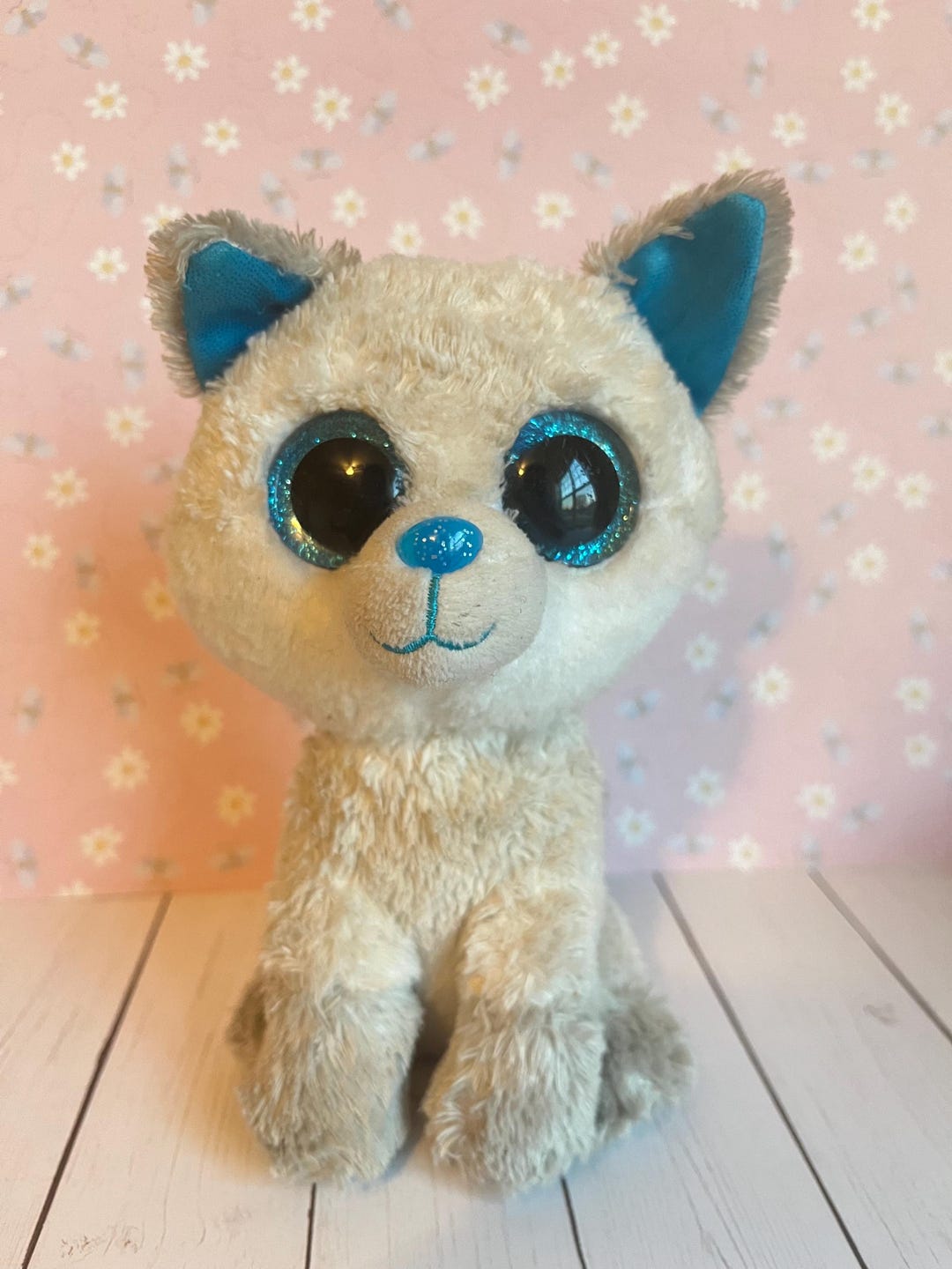 Ty Beanie Boo Frost the Arctic Fox 6” USED CONDITION RARE Has Blue ...