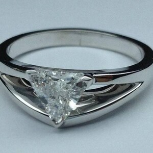 Triangle Cut Solitaire Engagement Ring, Split Shank Solitaire Rings for ...