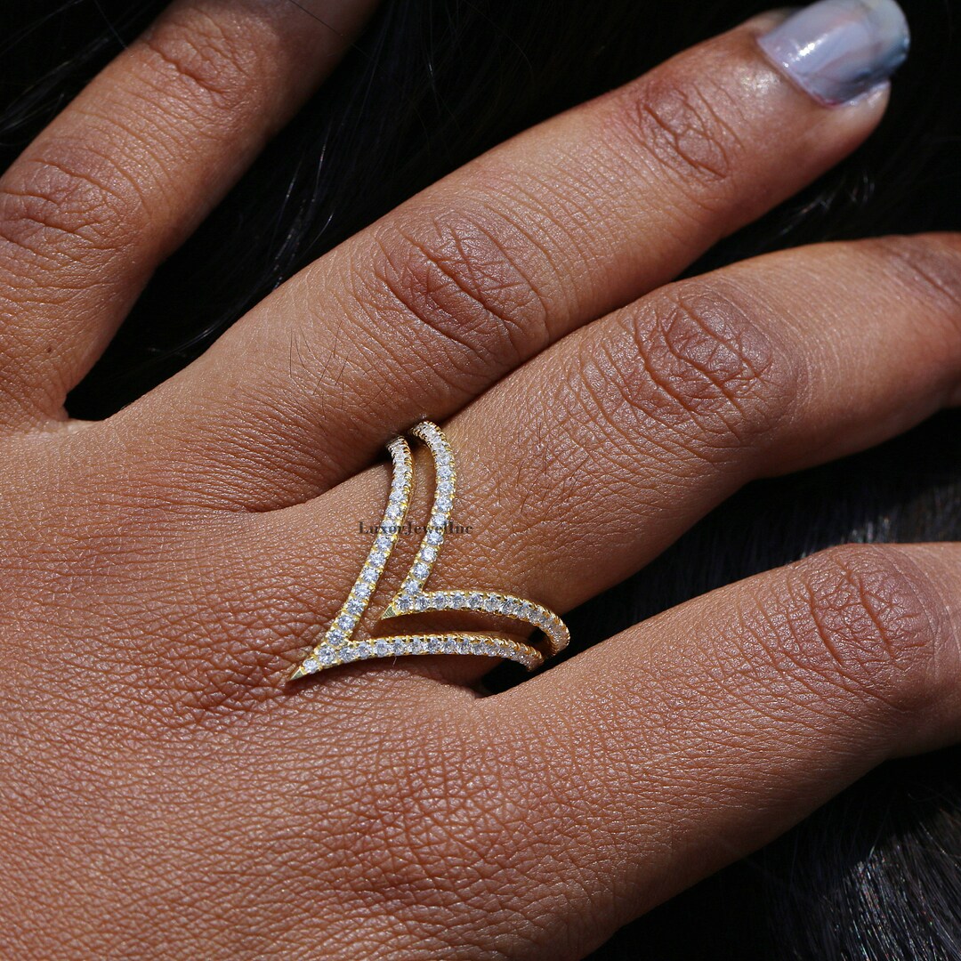 Deep V Shape Ring, Round Colorless Moissanite Engagement Ring, Double V ...