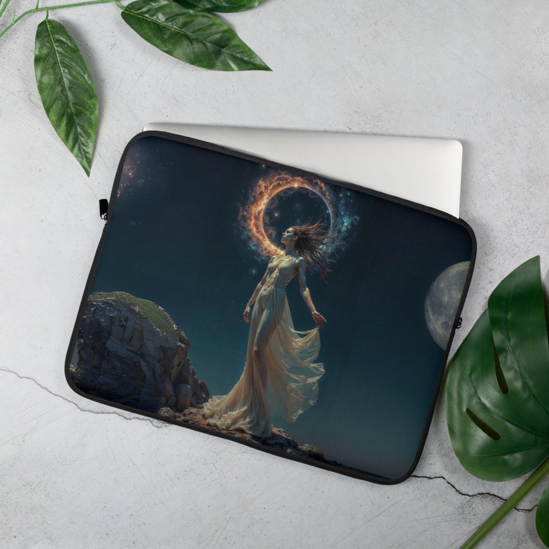 Selene, the Greek Goddess of the Moon Laptop Sleeve - Etsy