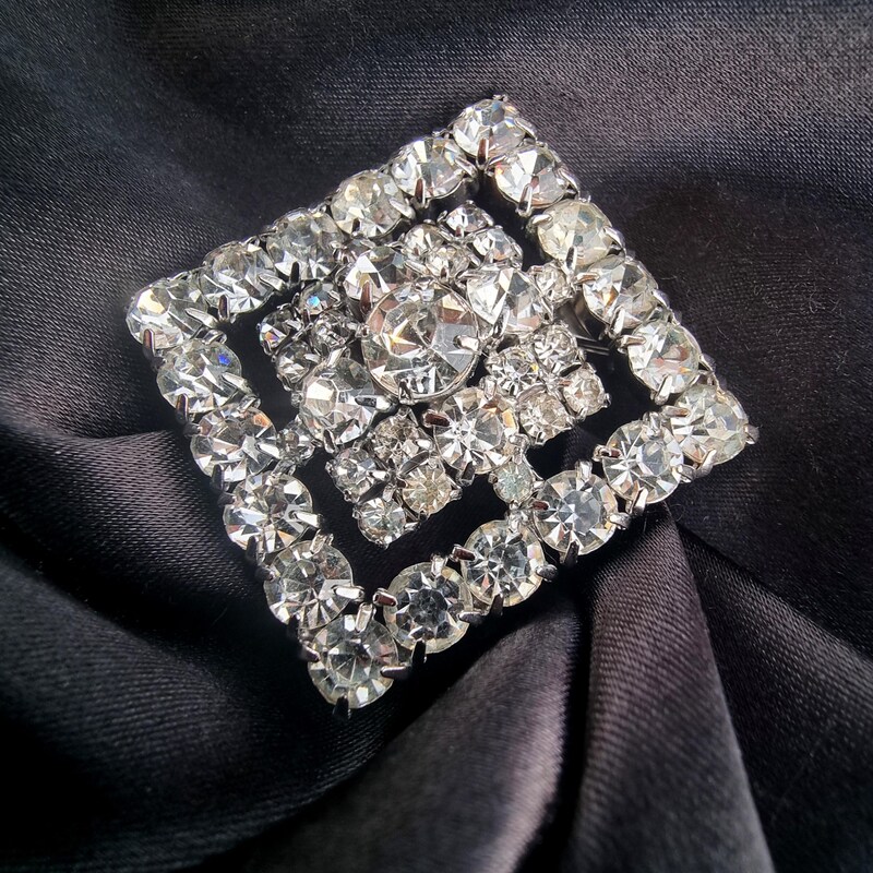 Square Brooch - Etsy