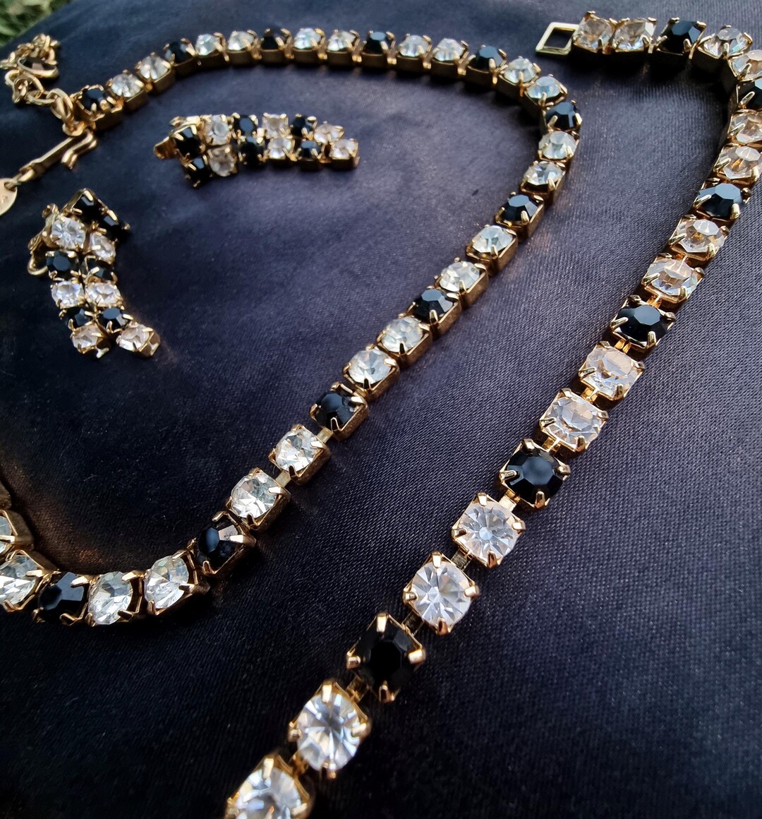 Vintage TRIFARI Signed 1990s Rhinestone Black and Clear Gold Toned ...