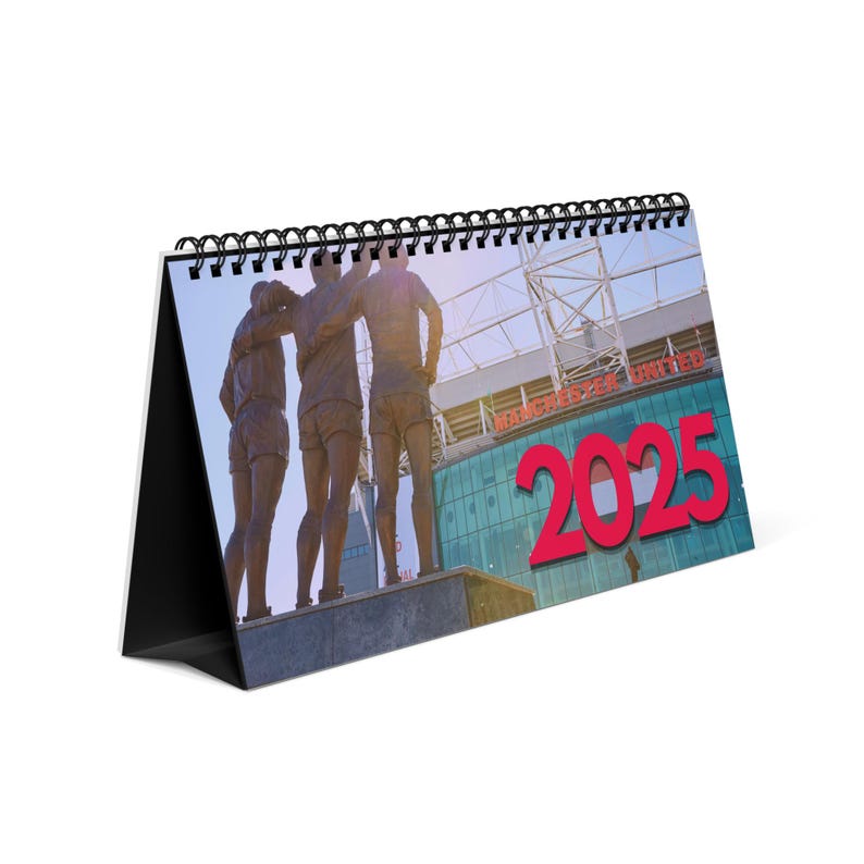 Manchester United 2025 Desktop Calendar: Immerse Yourself in the ...