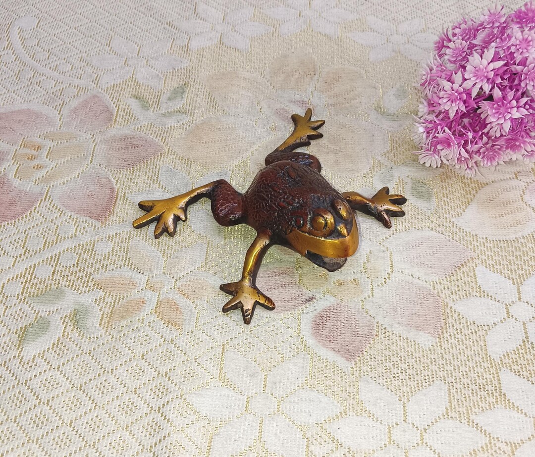 Toad Frog Brass Statue | Amphibian Frog Paperweight | Study Table ...