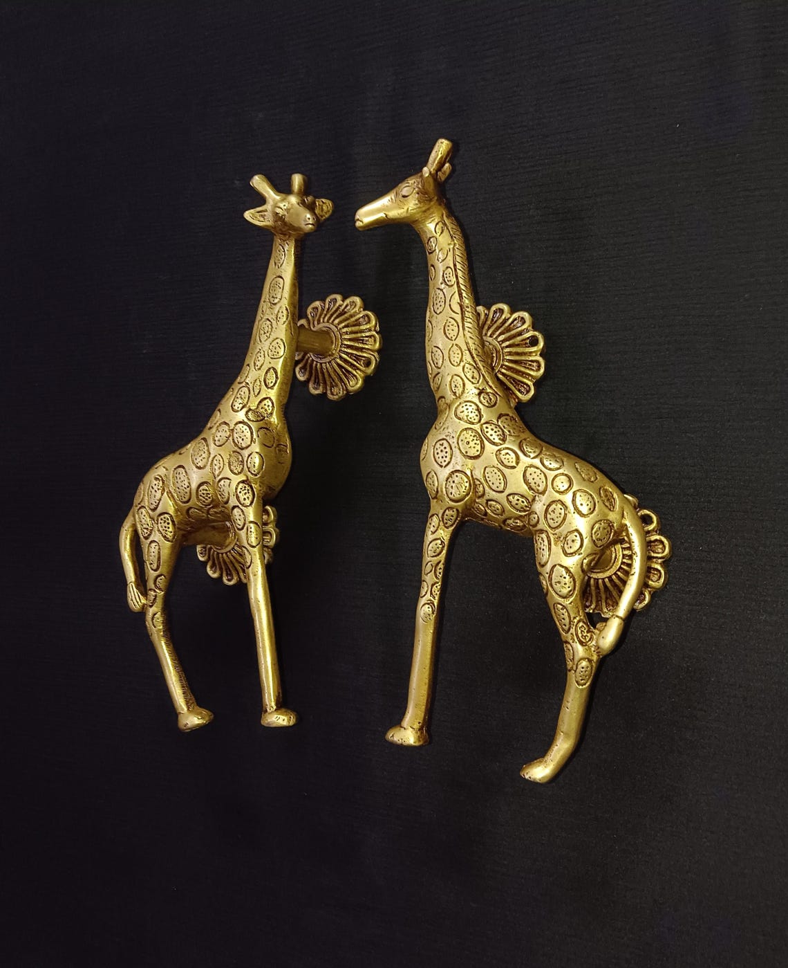 Masai Giraffe Front Puller | Brass Giraffe Calf Handle for Animal ...