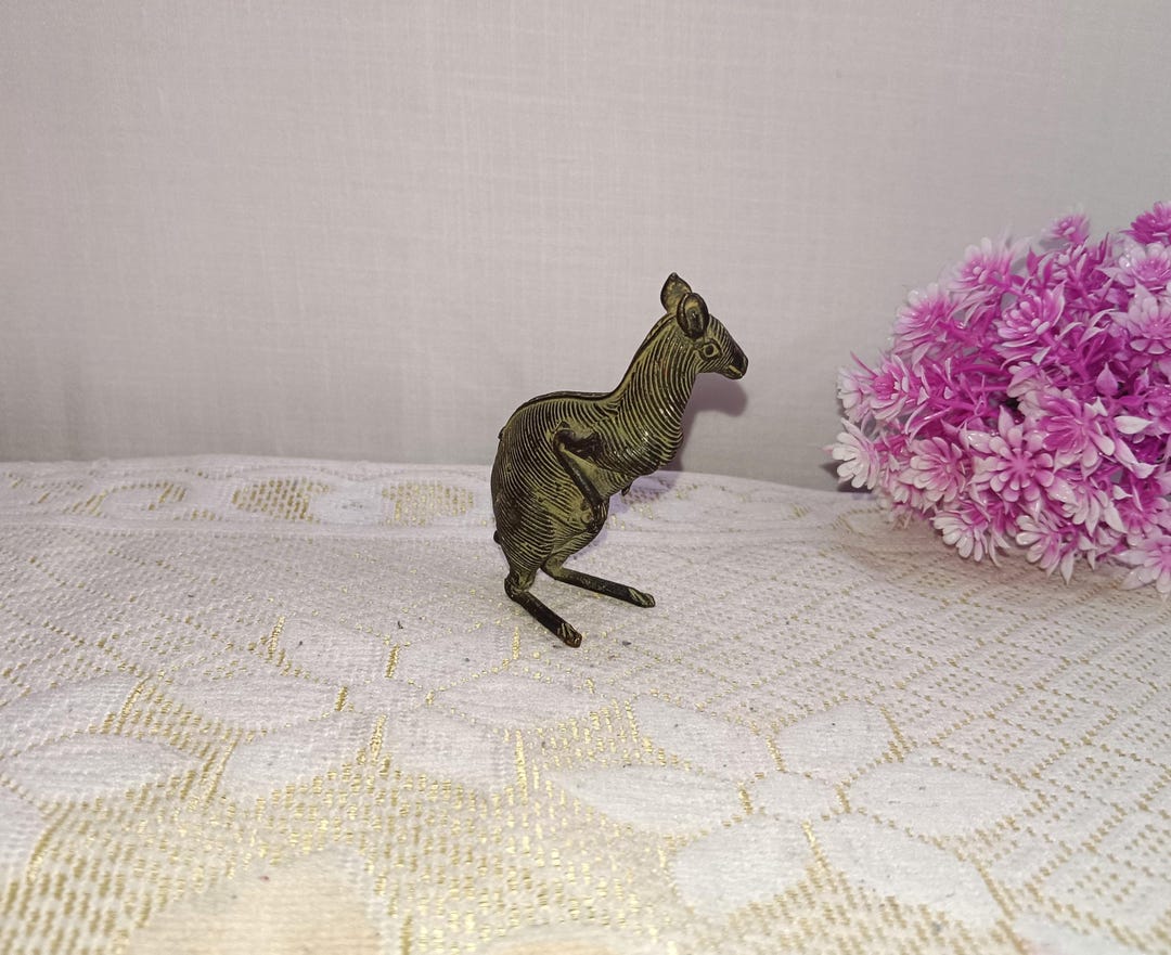 Tiny Kangaroo Idol Library Desk Decor Brass Vintage Art Australian ...