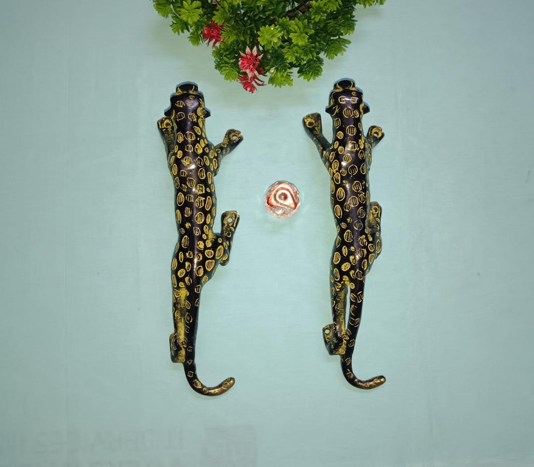 Brass Dotted Skin Jaguaur Shape Door Handle | Brass Wild Big Cat Design ...