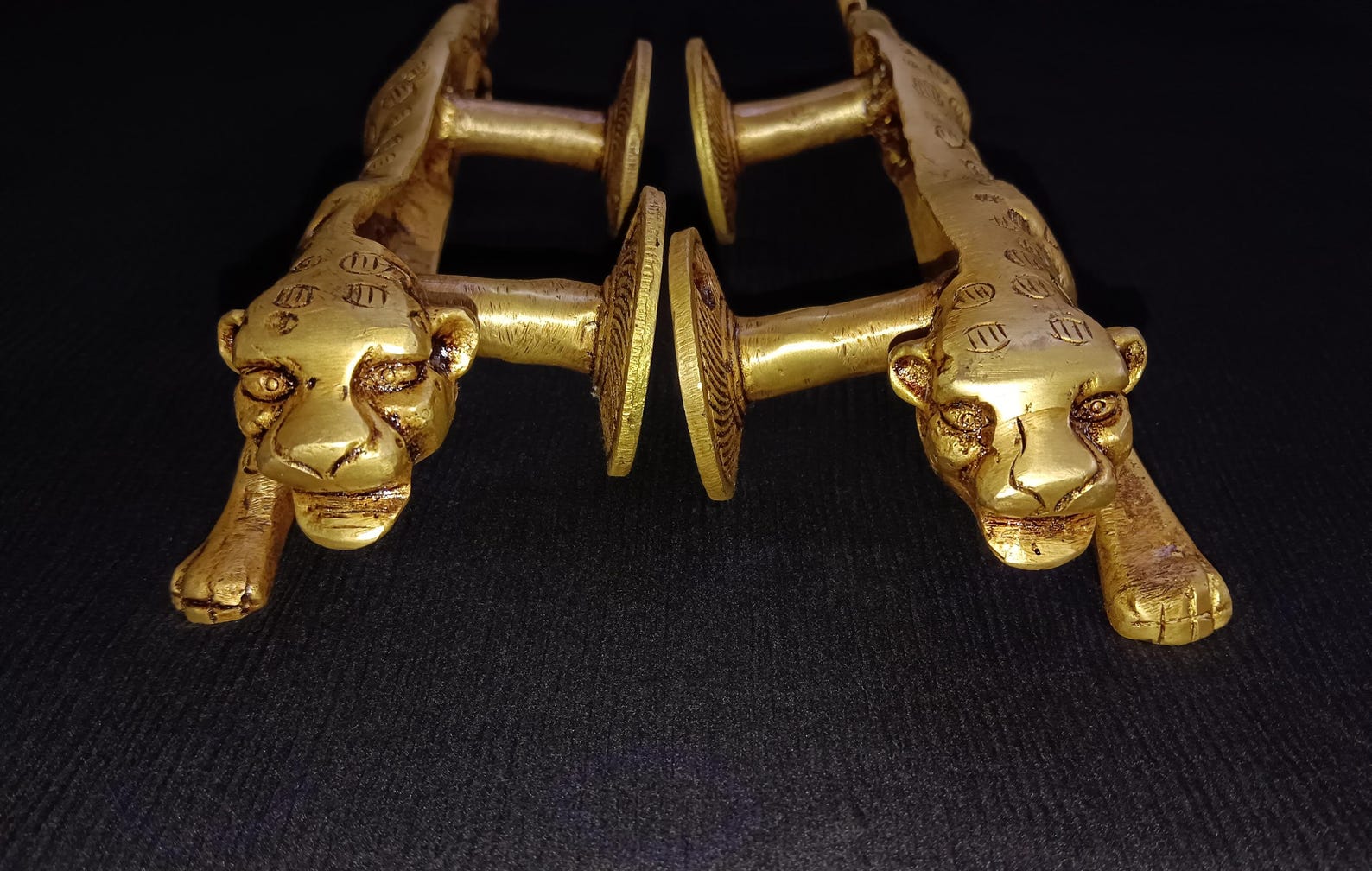 Tiger Round Base Door Puller Set Brass Jaguar Animal Themed Log Cabin ...