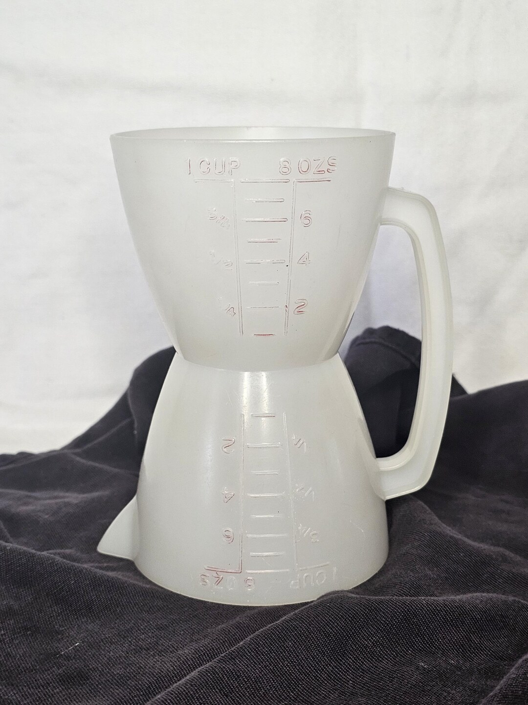 Vintage Tupperware Double Sided Measuring Cup, 1 Cup Dry / 1 Cup Wet ...