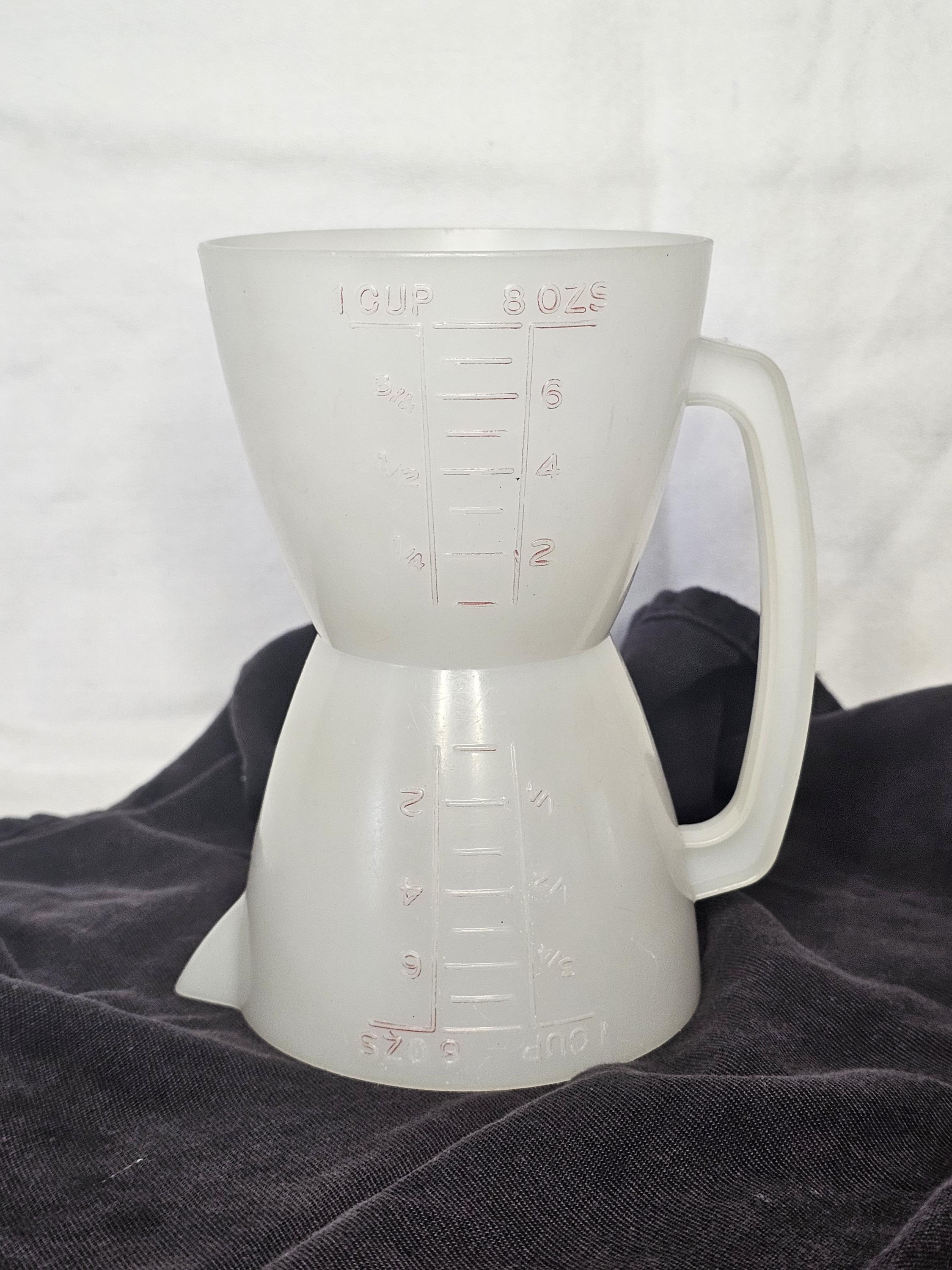 Vintage Tupperware Double Sided Measuring Cup, 1 Cup Dry / 1 Cup Wet ...
