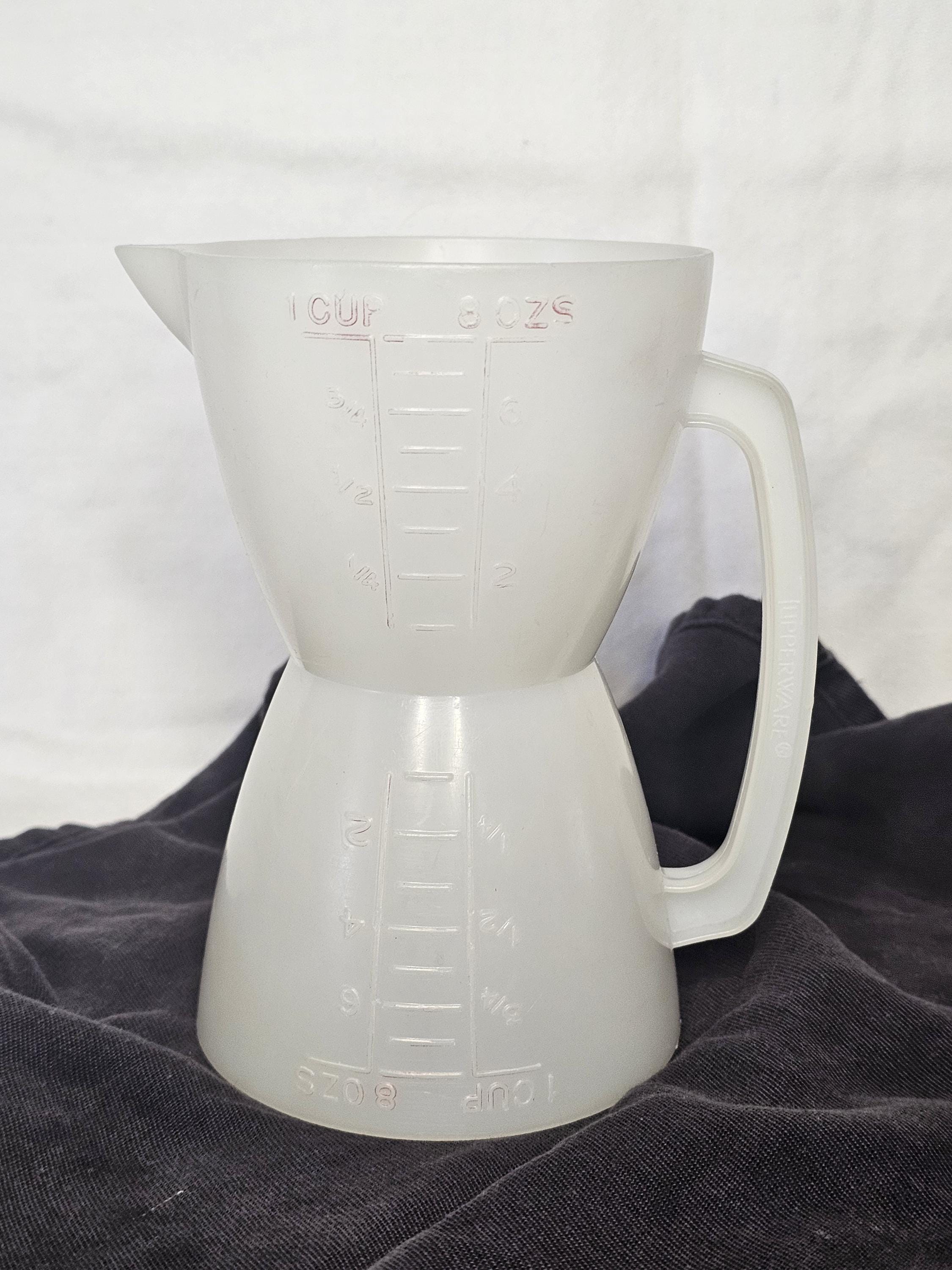 Vintage Tupperware Double Sided Measuring Cup, 1 Cup Dry / 1 Cup Wet ...