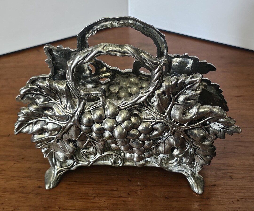 Vintage Studio Silversmith Napkin Holder, Silver Plated Grape and Leaf ...
