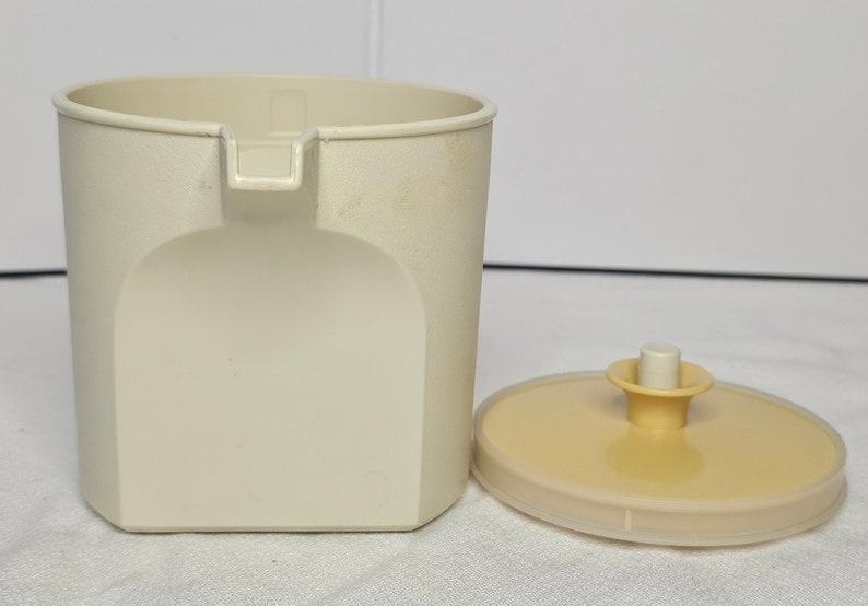 Vintage Tupperware Push N Seal Creamer, off White With Harvest Gold Lid ...