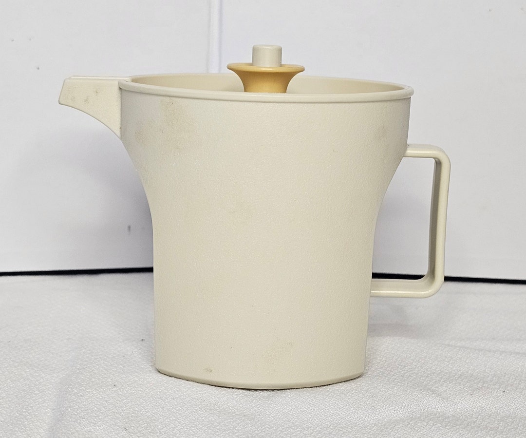 Vintage Tupperware Push N Seal Creamer, off White With Harvest Gold Lid ...