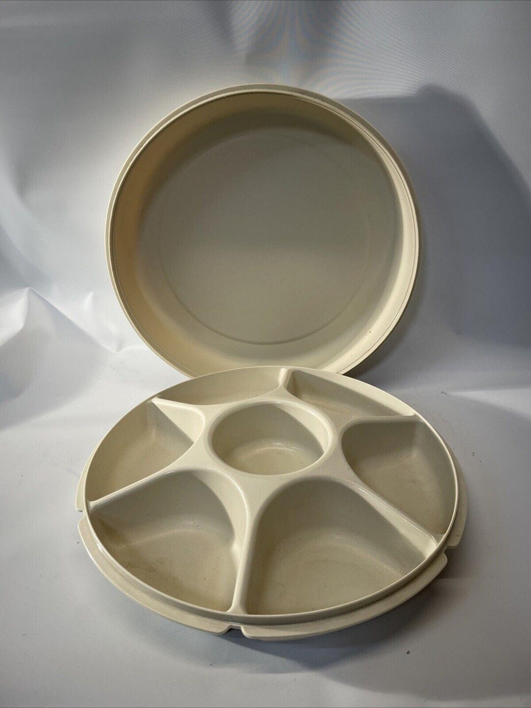 Vintage Tupperware Veggie Storage Tray Keeper 1665-5 Almond Divided W ...