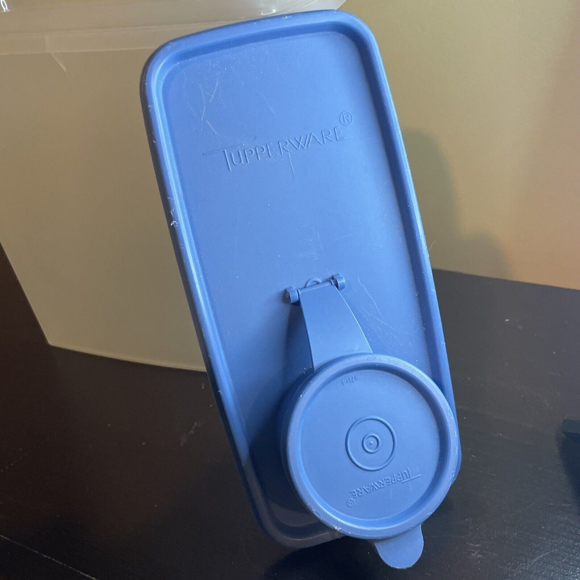 Tupperware 2 Qt Dry Goods Cereal Keeper Storage Container Blue Seal 469 ...